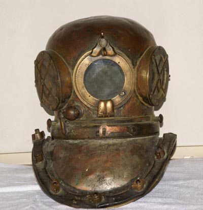 Dutch diving helmets